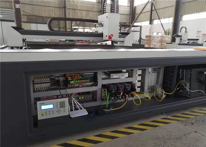 Easy Operation Fiber Optic Laser Cutting Machine High Rigidity Heavy ...